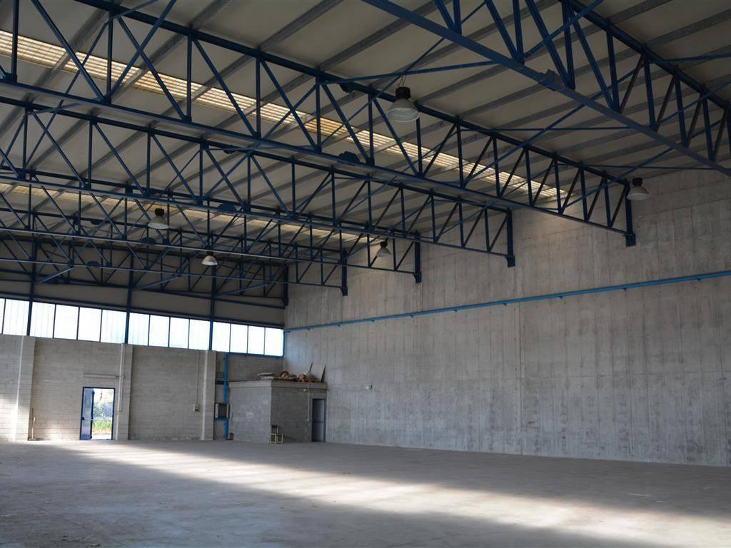 Capannone in vendita a Rezzato