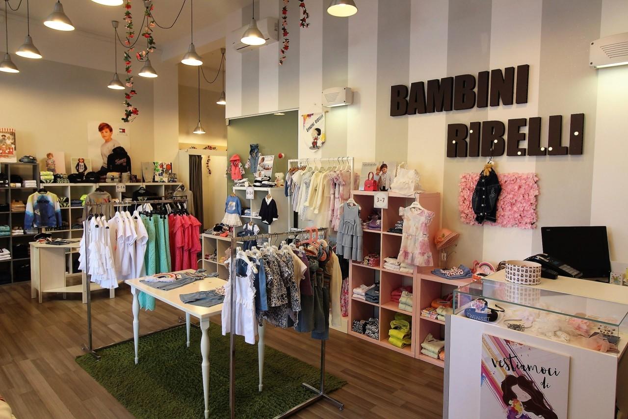 Abbigliamento in vendita a Brescia