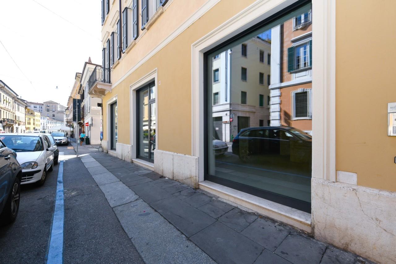 Negozio in affitto a Brescia