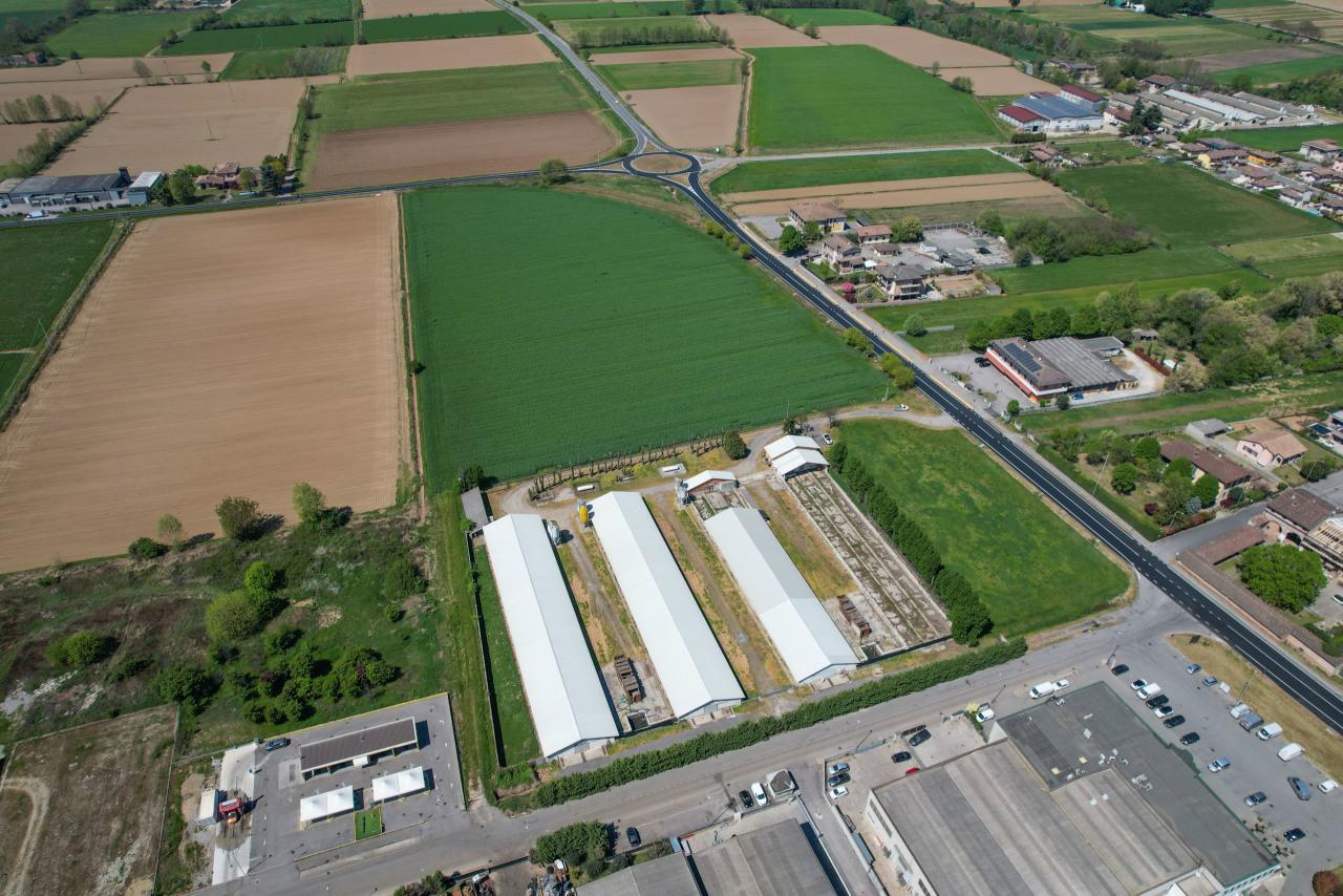 Terreno edificabile industriale in vendita a Milzano