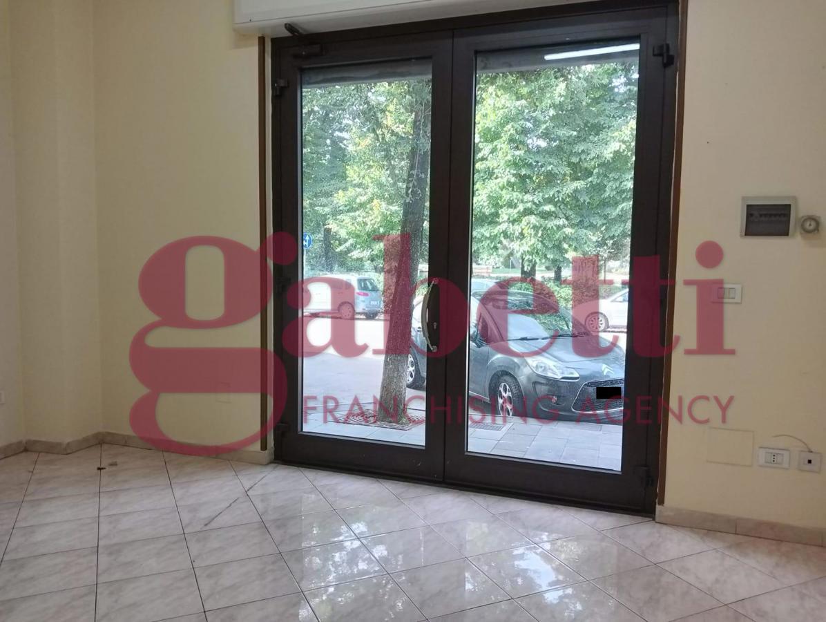 Ufficio in affitto a San Nicola La Strada