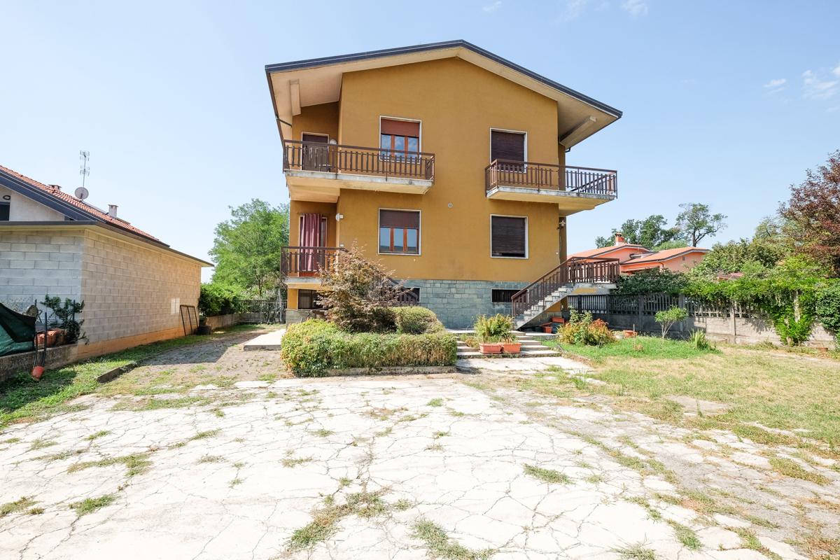 Villa in vendita a Trezzano Rosa