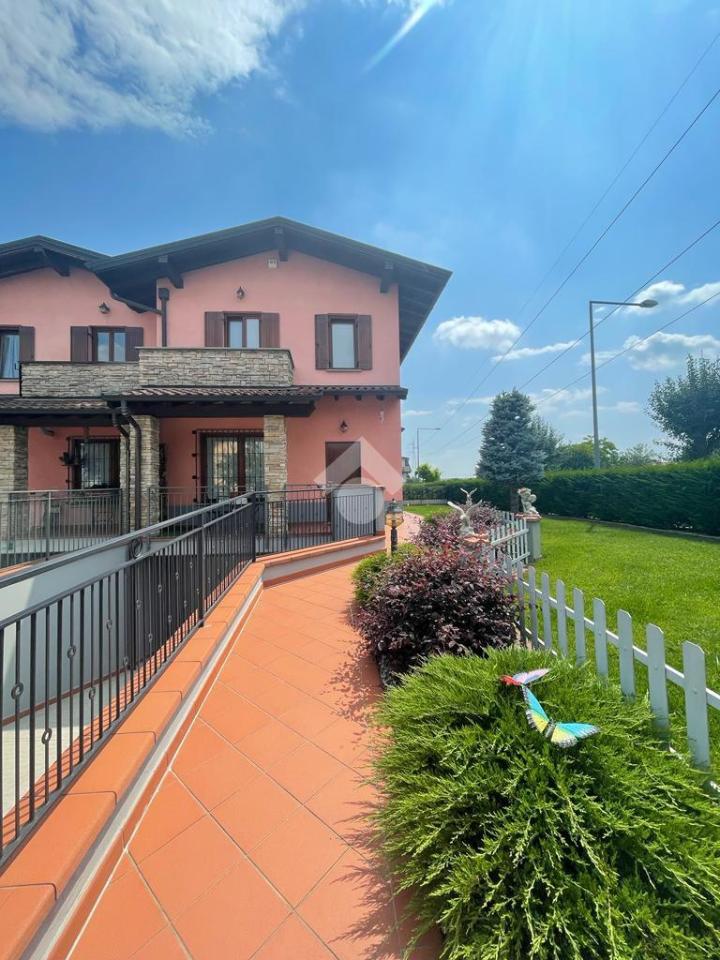 Villa in vendita a Ciserano