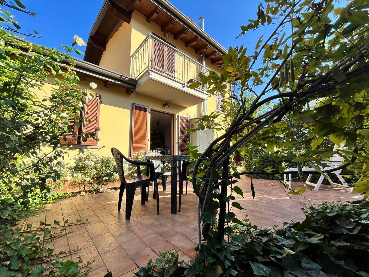 Villa in San Saluto 57, Broni