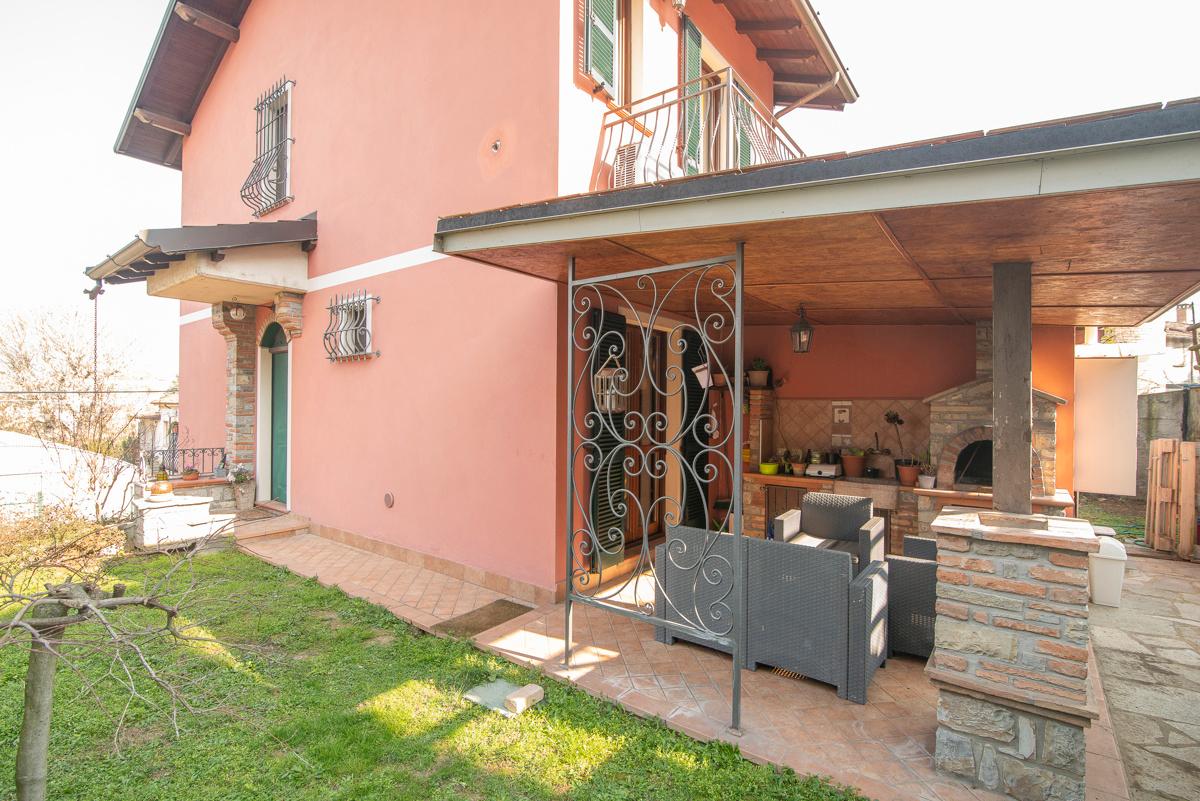 Villa in vendita a Stradella