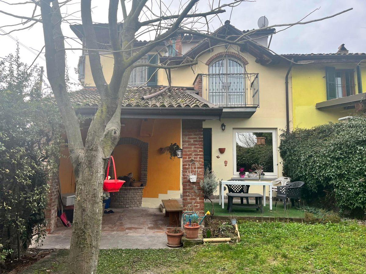 Villa in vendita a Stradella