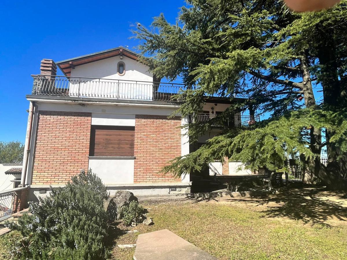 Casa indipendente in vendita a Colli Verdi