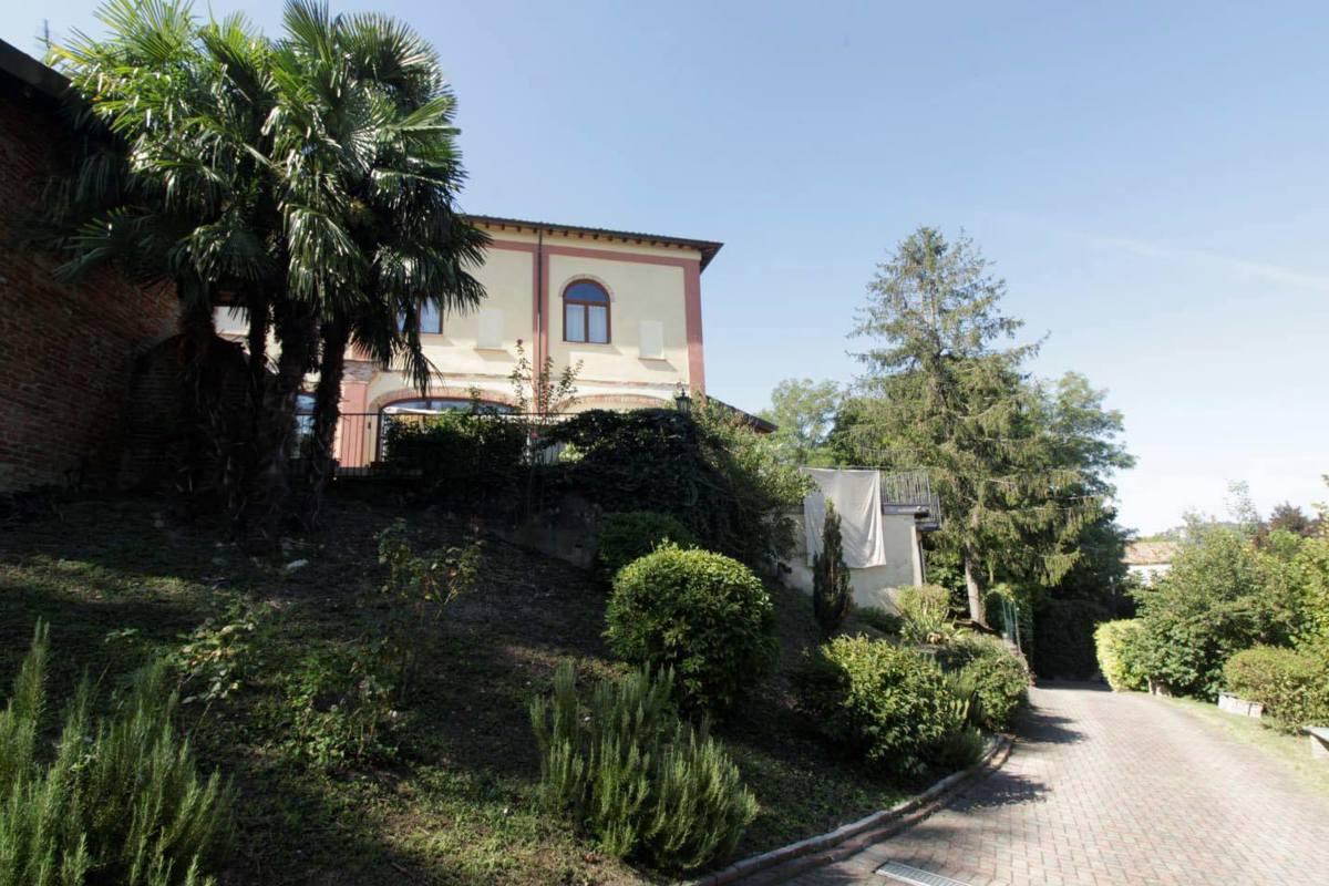 Villa in vendita a Zenevredo