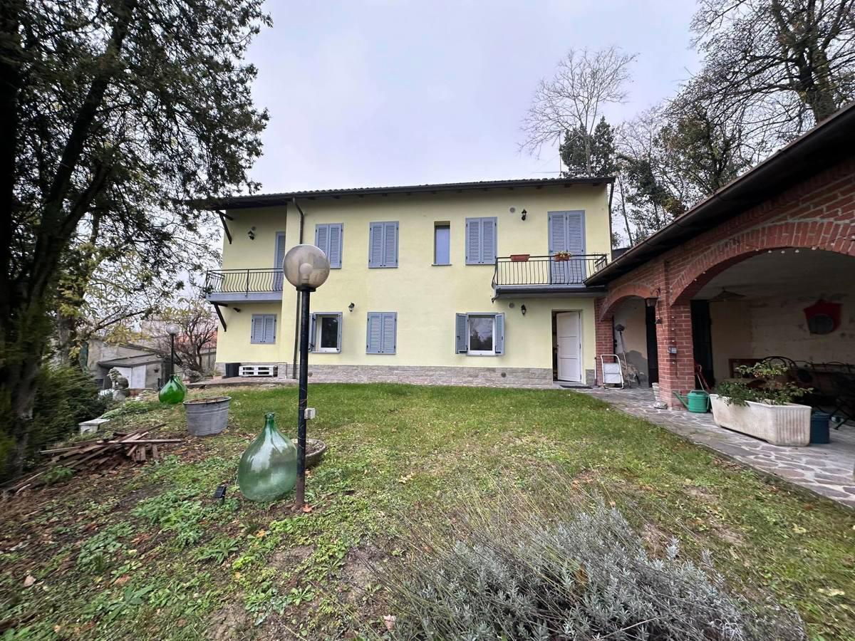 Casa indipendente in vendita a Montu' Beccaria