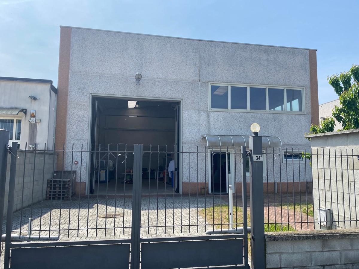 Capannone in vendita a Garlasco