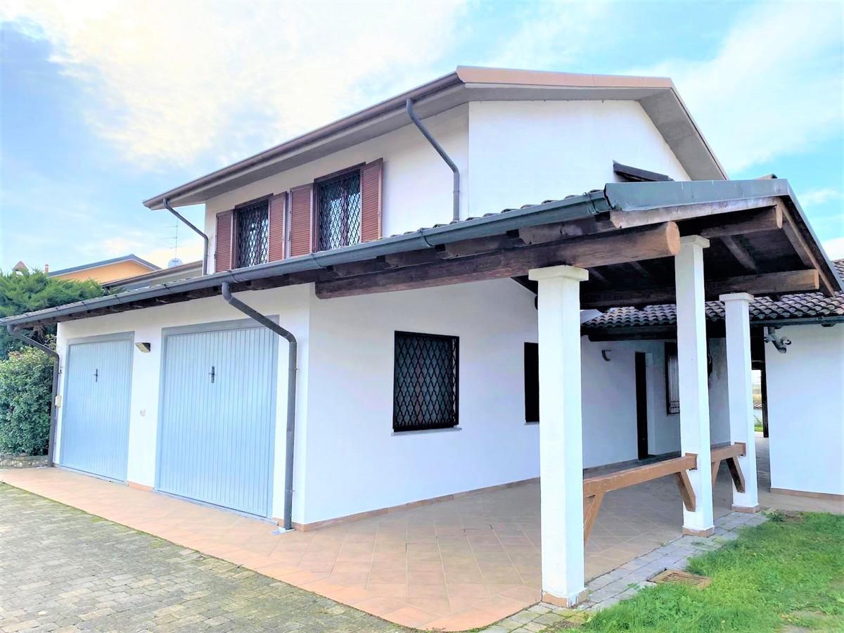 Casa indipendente in vendita a Dorno