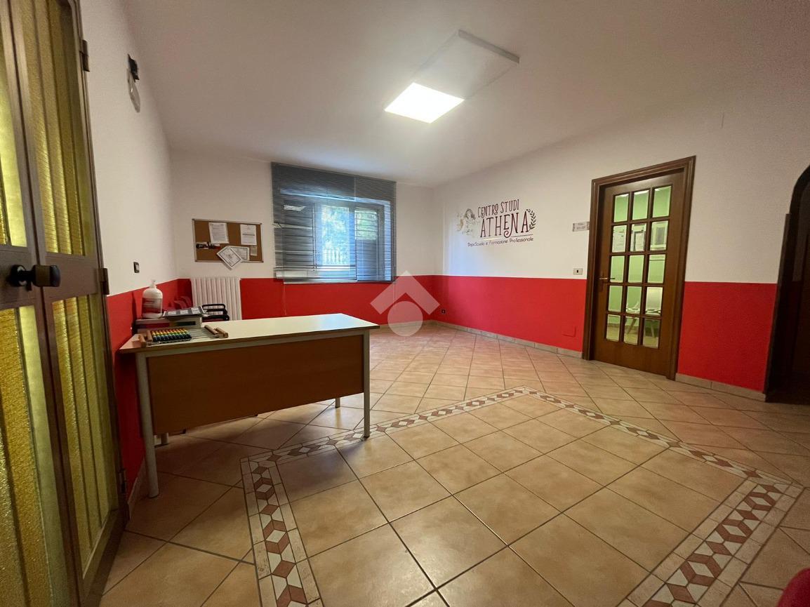 Ufficio in affitto a Montalto Uffugo