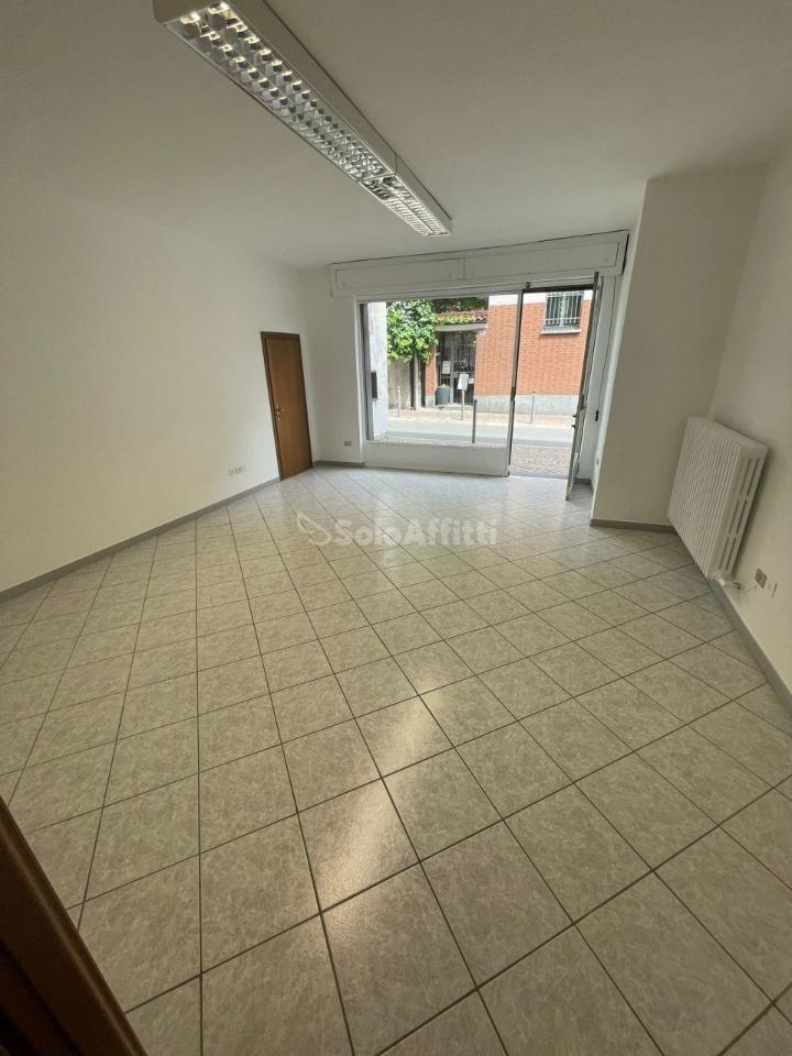 Negozio in affitto a Rivoli