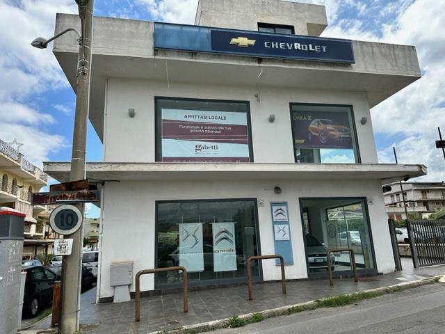 Negozio in affitto a Barcellona Pozzo Di Gotto