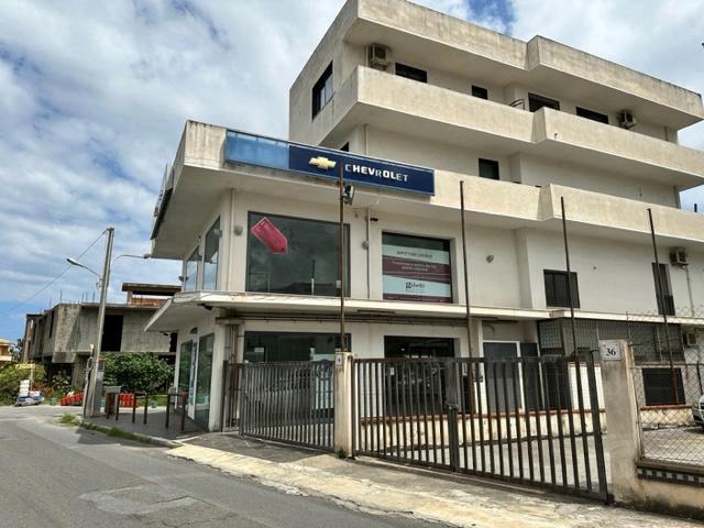 Negozio in affitto a Barcellona Pozzo Di Gotto