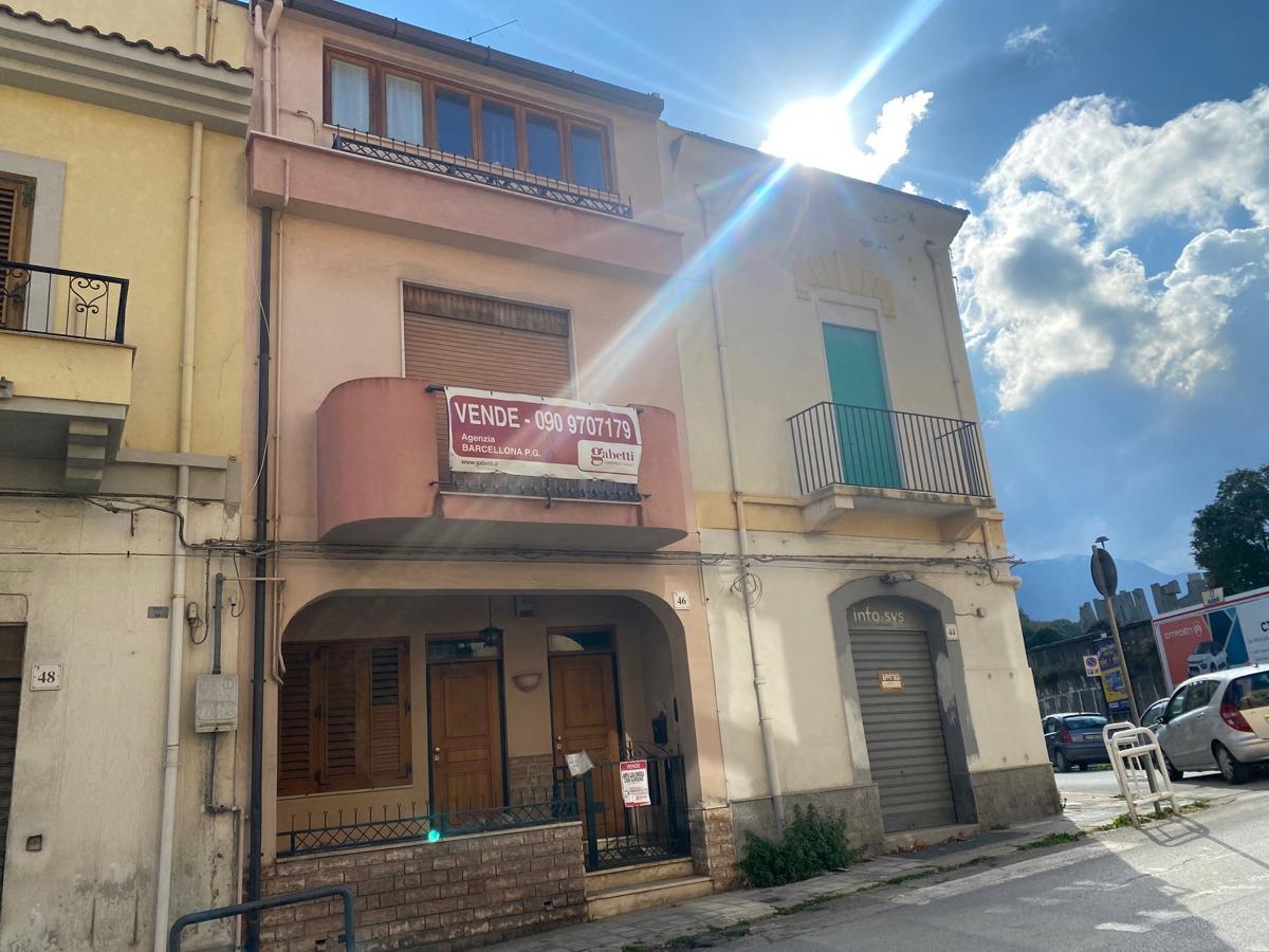 Casa indipendente in vendita a Barcellona Pozzo Di Gotto