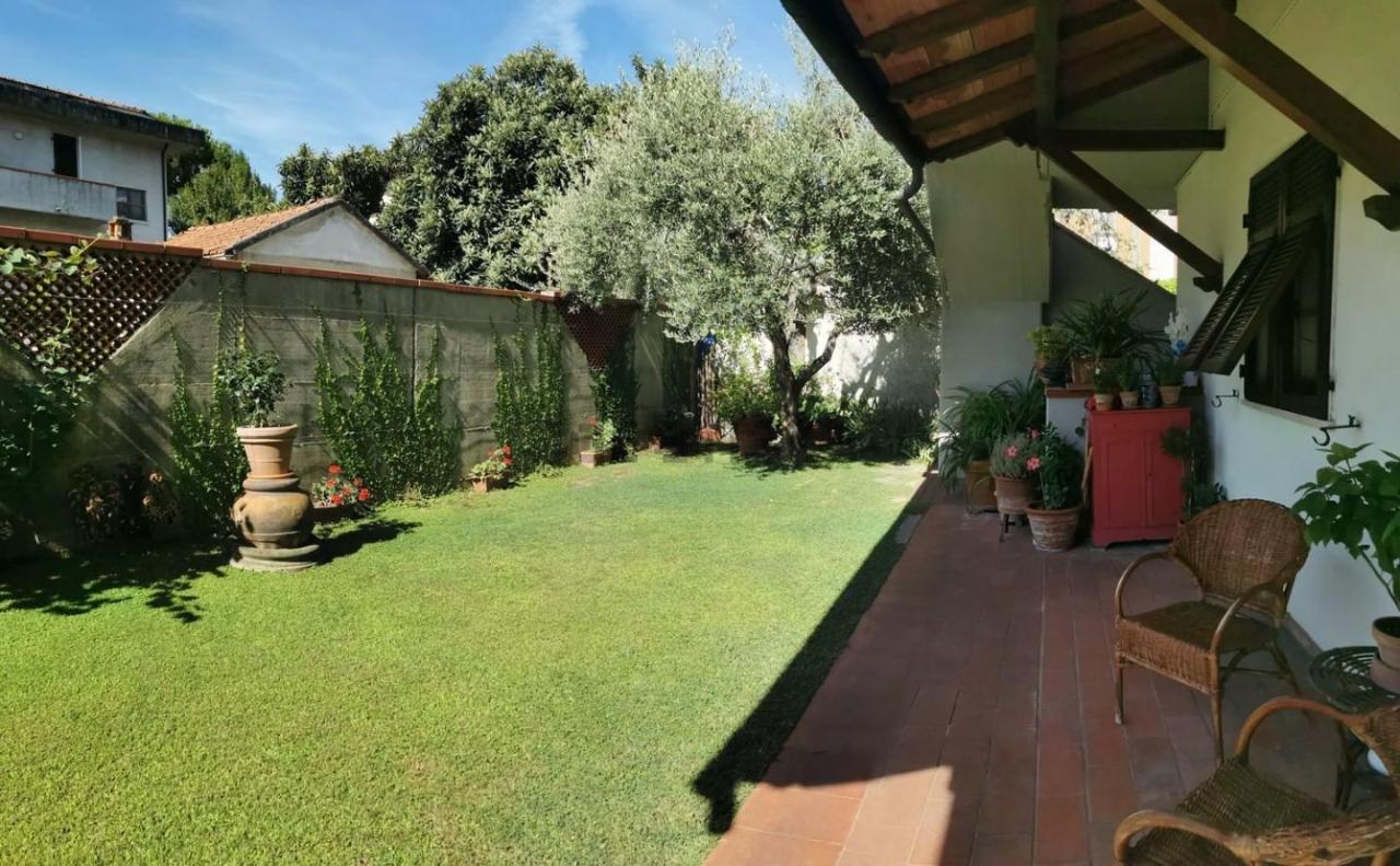 Porzione di casa in vendita a Carrara