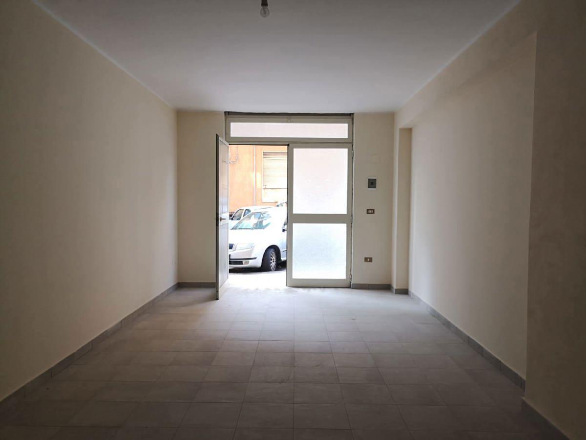 Negozio in affitto a Siracusa