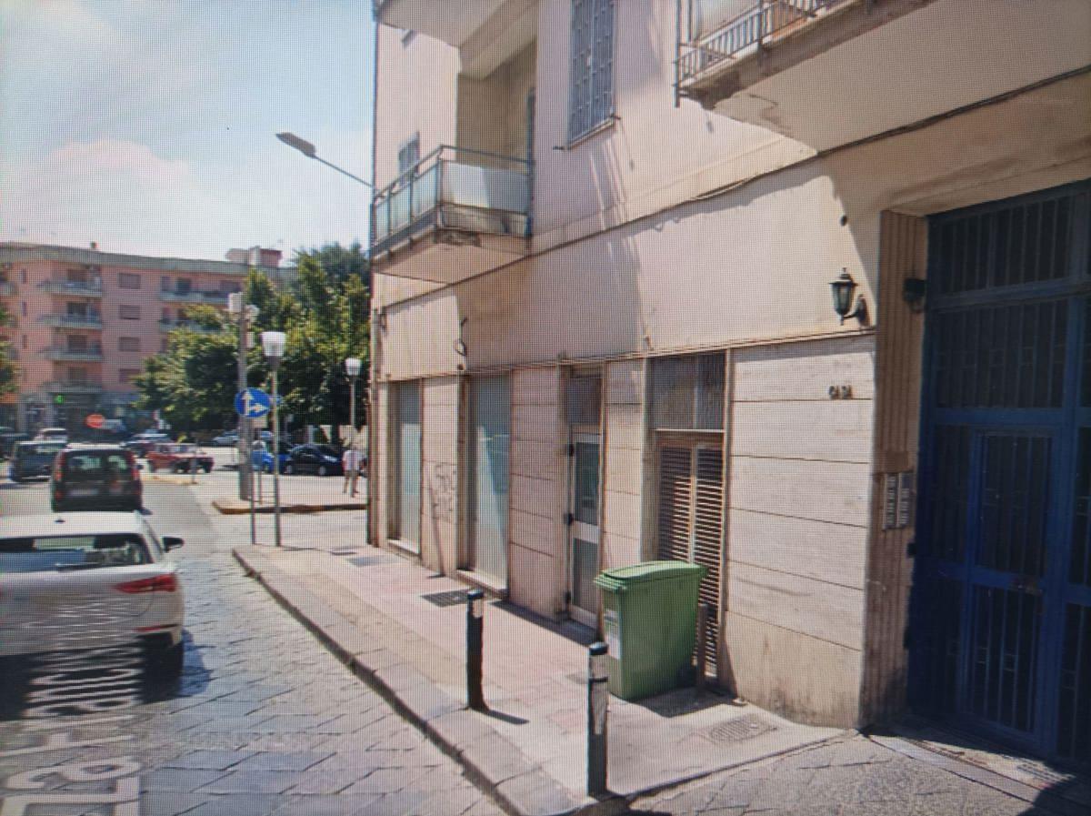 Negozio in vendita a Aversa