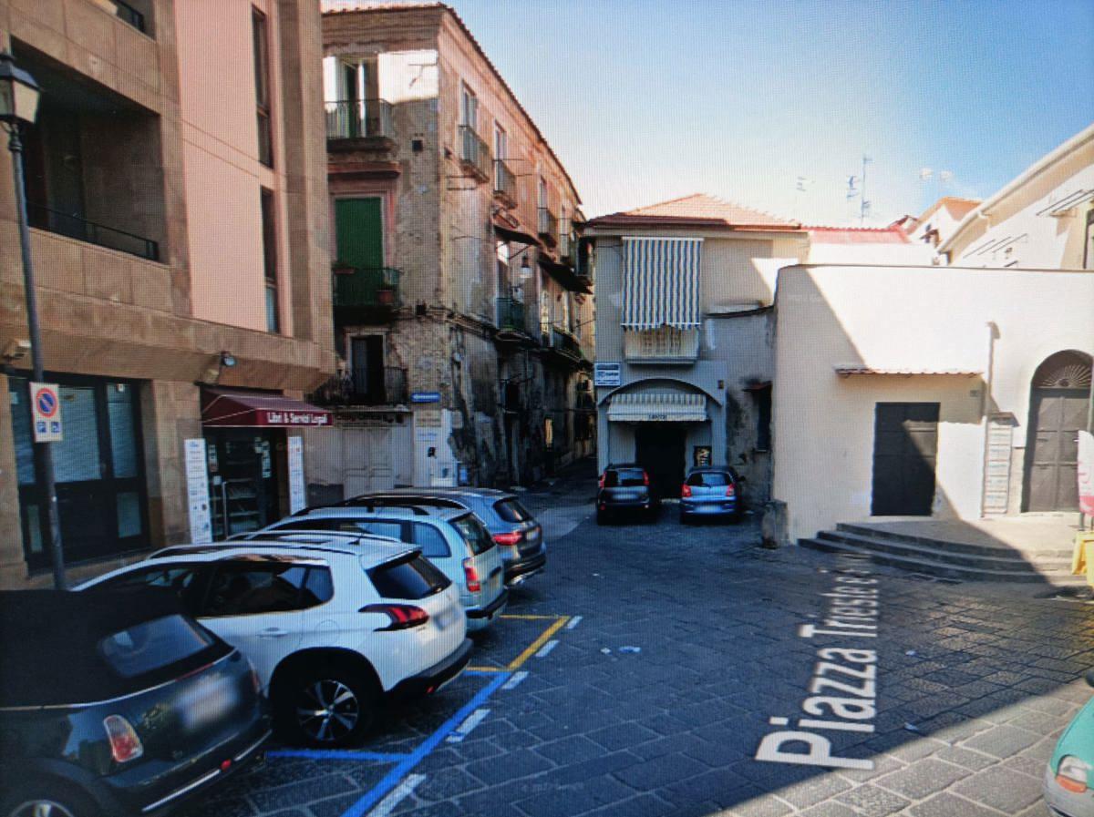 Ufficio in affitto a Aversa
