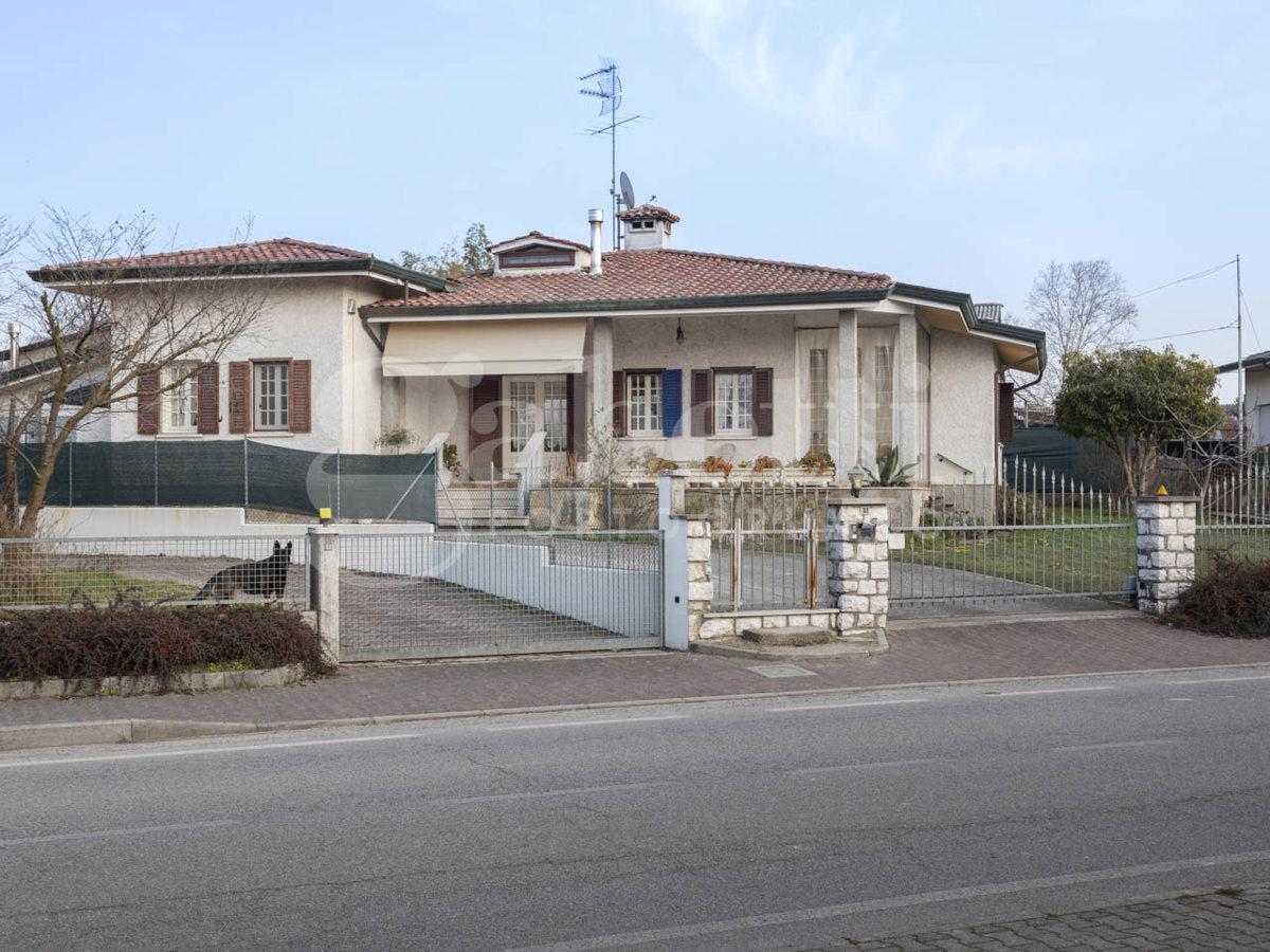Villa in Via 4 Novembre 37, Gruaro