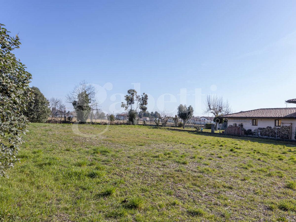 Terreno edificabile in vendita a Valvasone Arzene