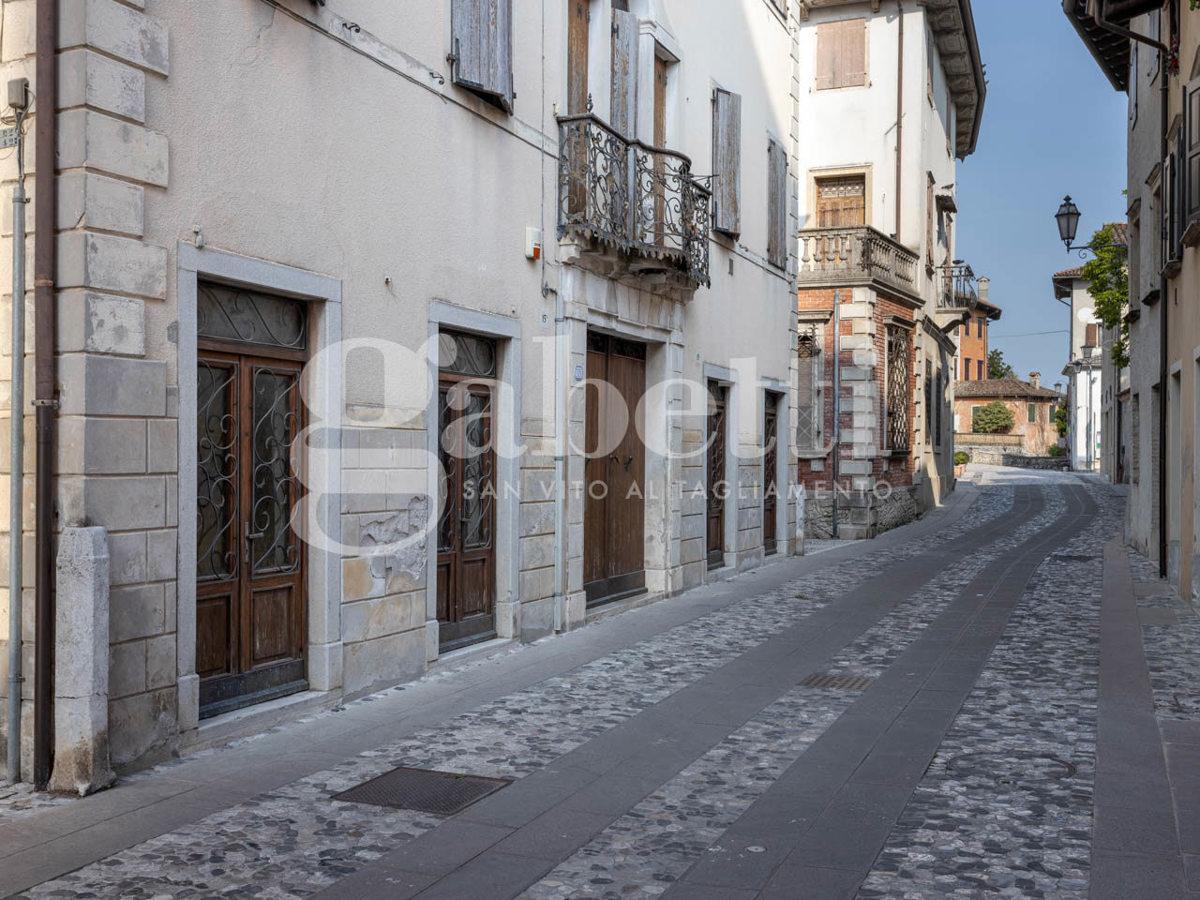 Casa indipendente in vendita a Valvasone Arzene