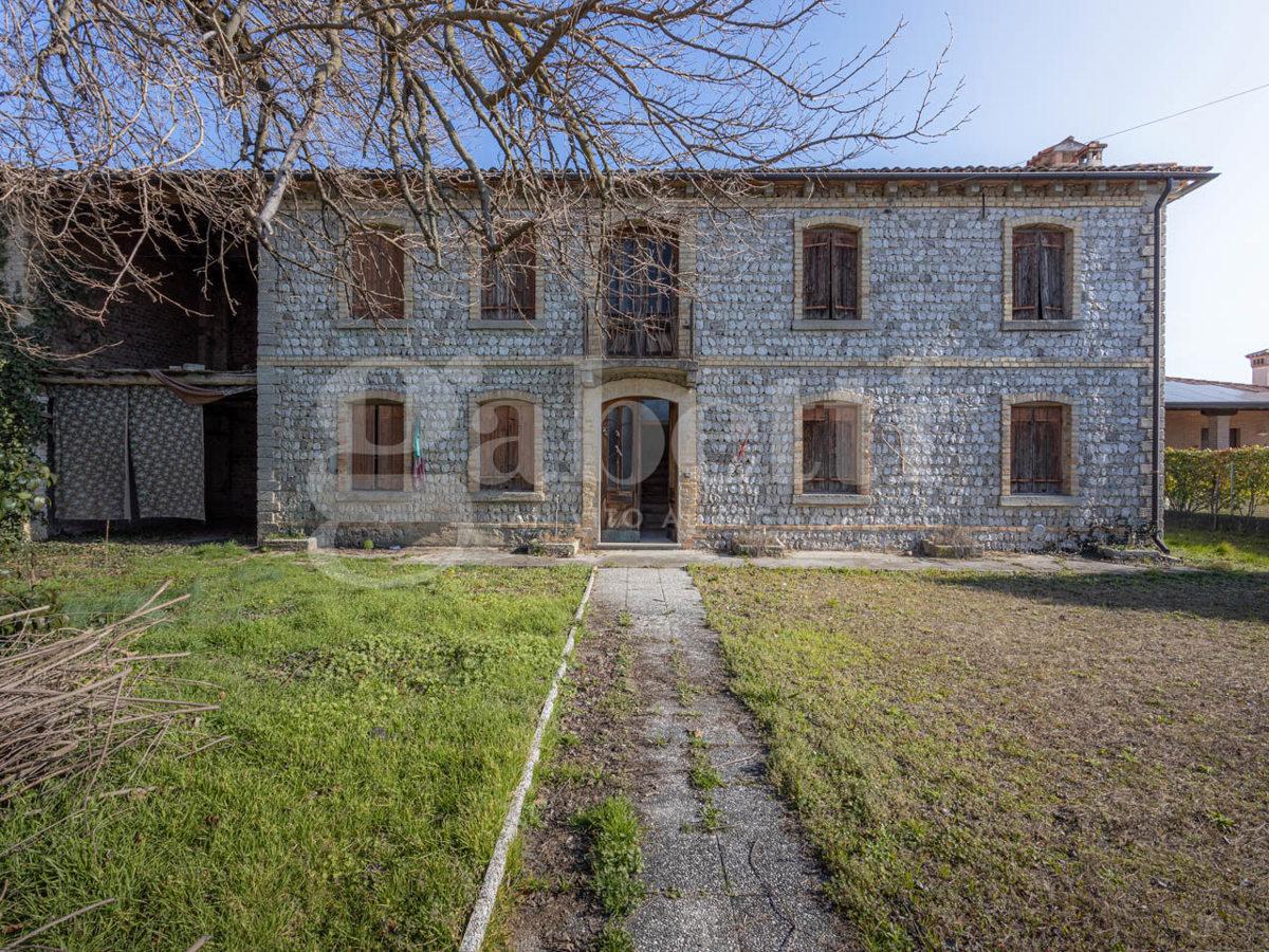 Rustico in vendita a Valvasone Arzene