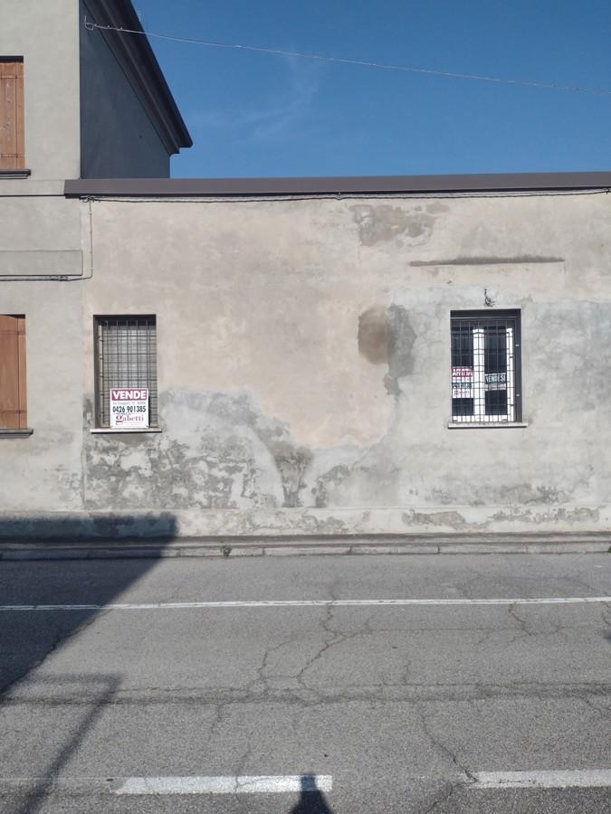 Negozio in vendita a Villanova Marchesana