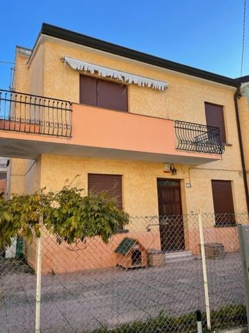 Villa in vendita a Adria