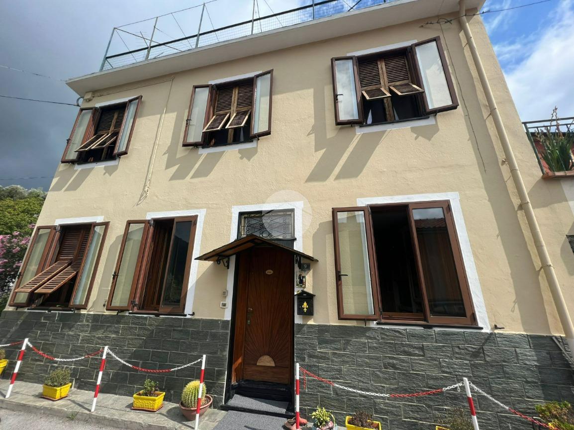 Villa in vendita a Uscio