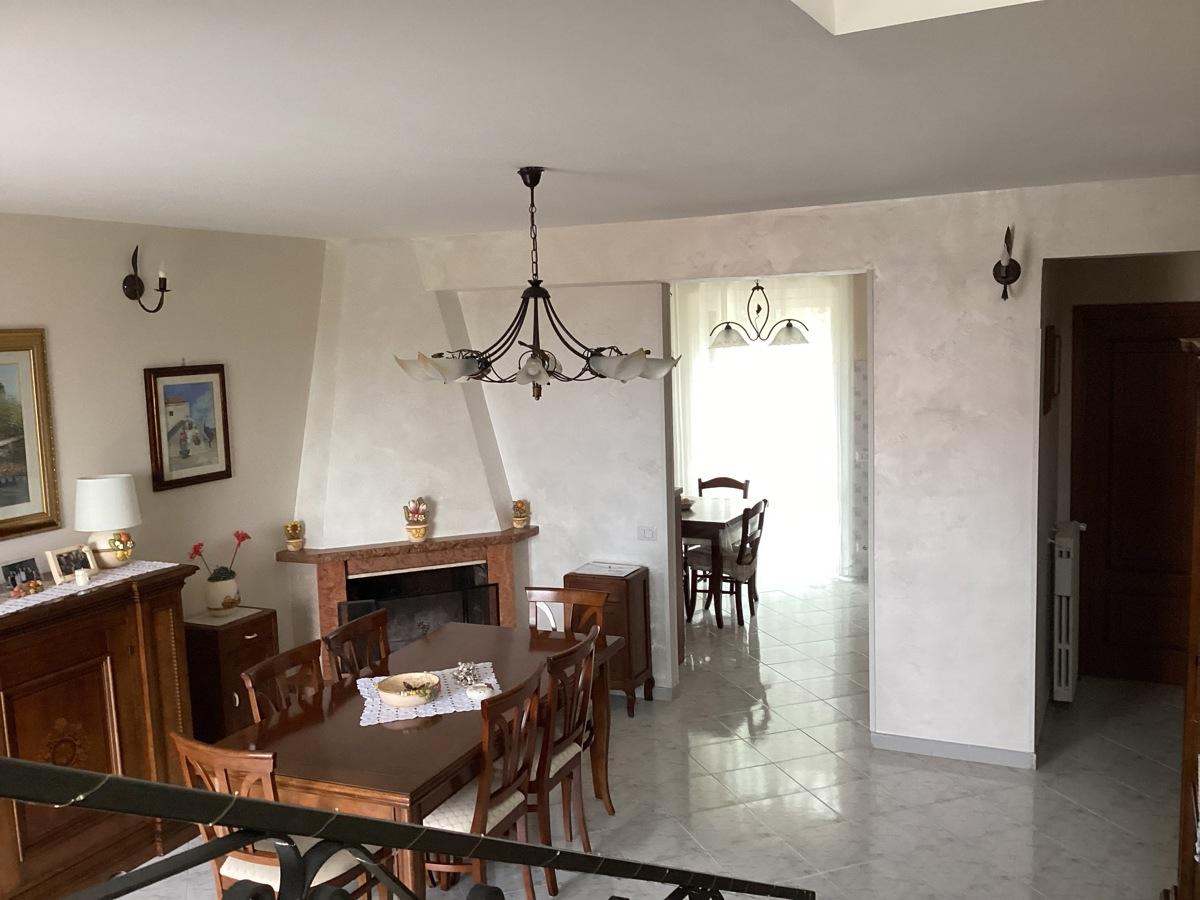 Villa in vendita a Pietrastornina