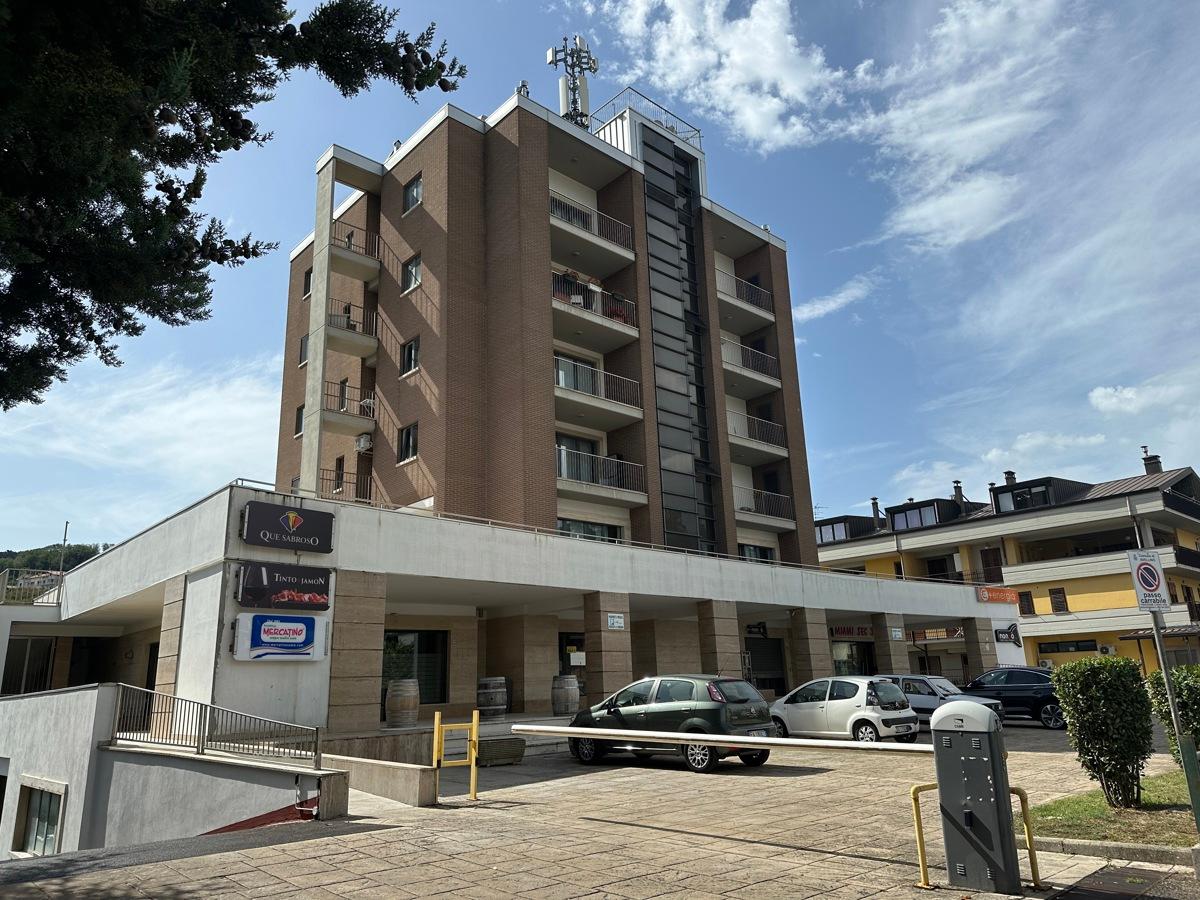 Negozio in affitto a Avellino