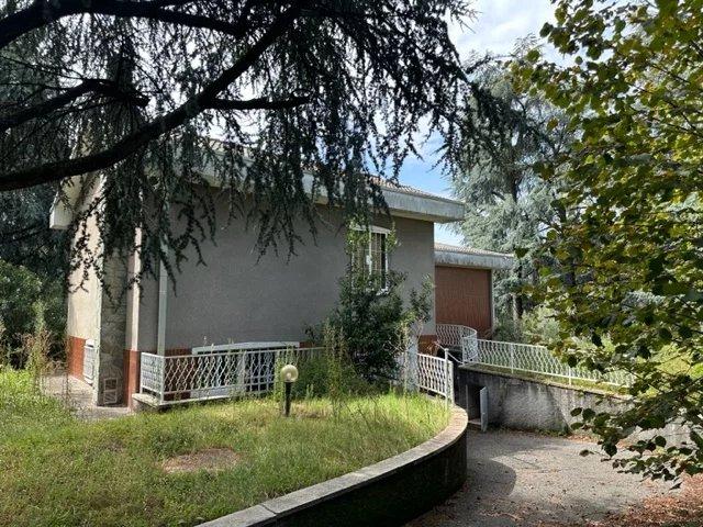 Villa in vendita a Cornate D'Adda