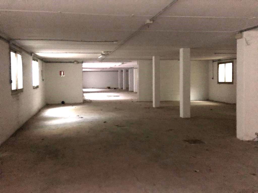 Magazzino in vendita a Faenza