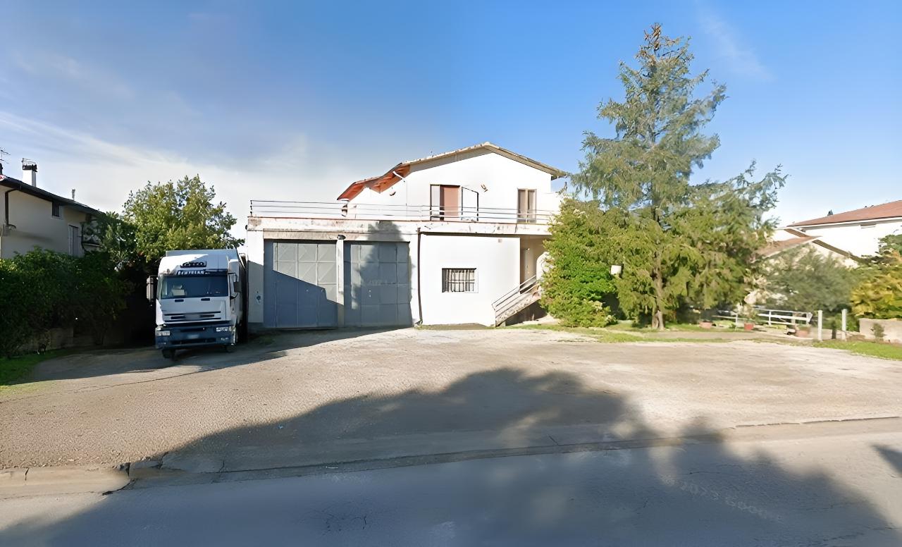 Magazzino in vendita a Cerreto Guidi