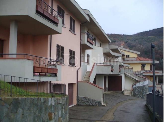 Appartamento in vendita a Reggello