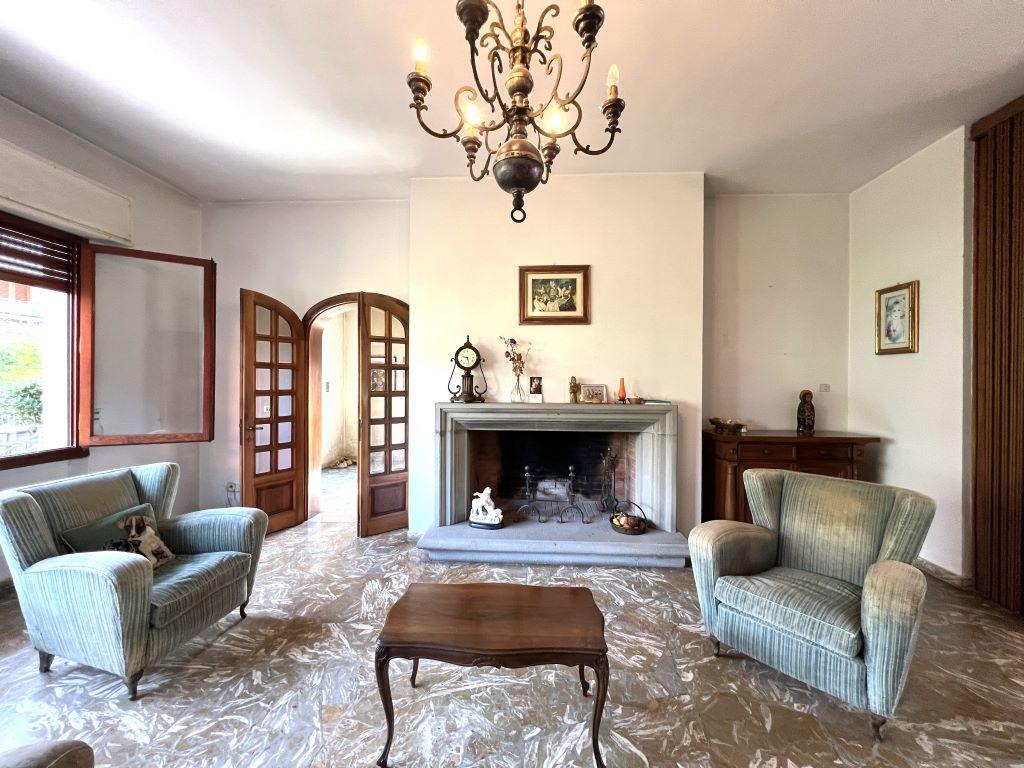 Villa in vendita a Campi Bisenzio