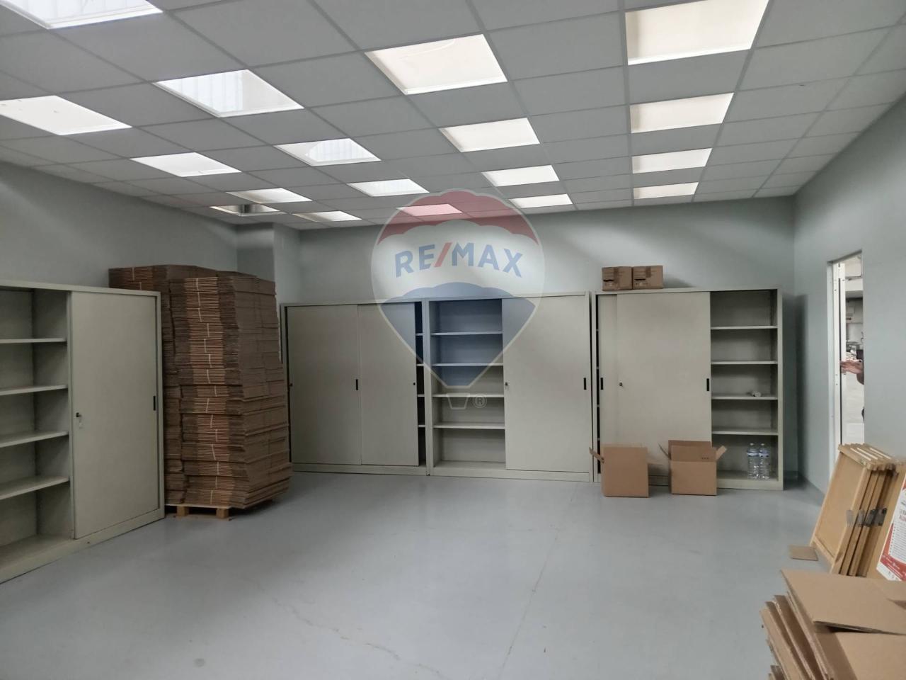 Capannone in vendita a Muggiò