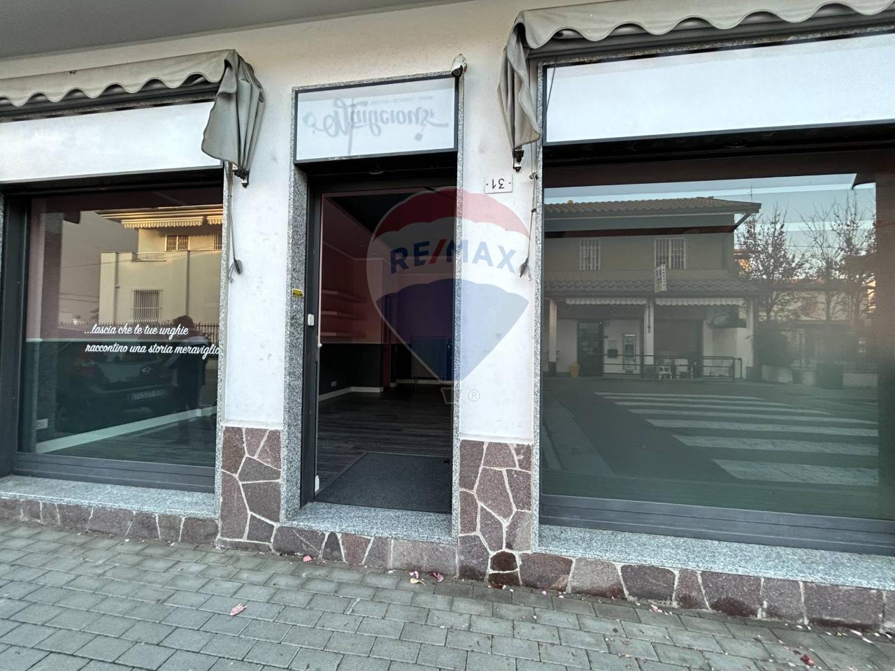 Negozio in affitto a Segrate