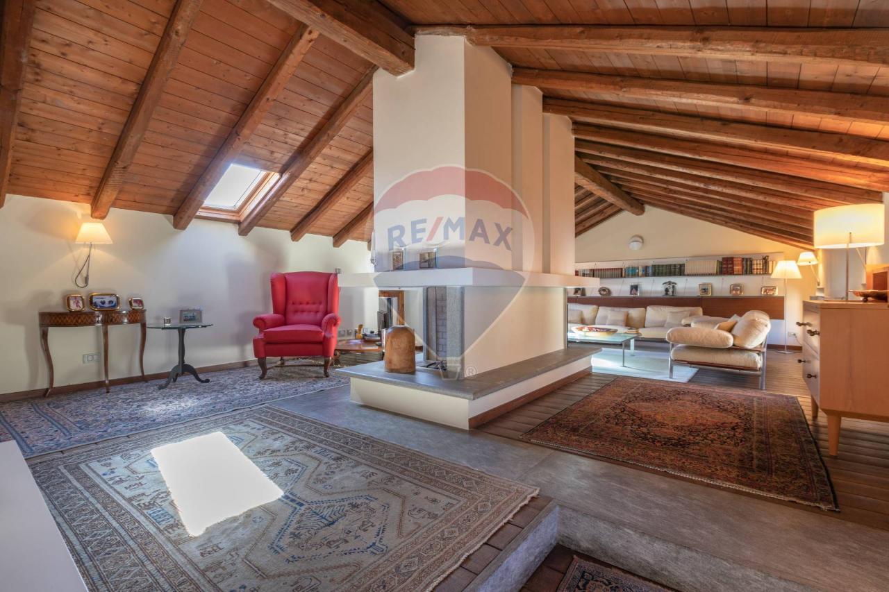 Appartamento in vendita a Seregno