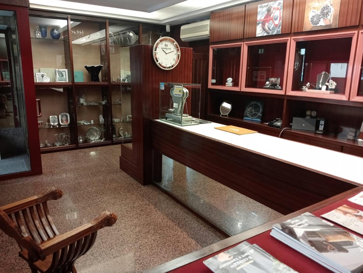 Negozio in vendita a Verona