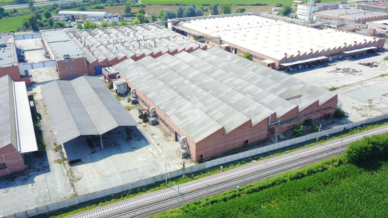 Capannone in vendita a Villastellone