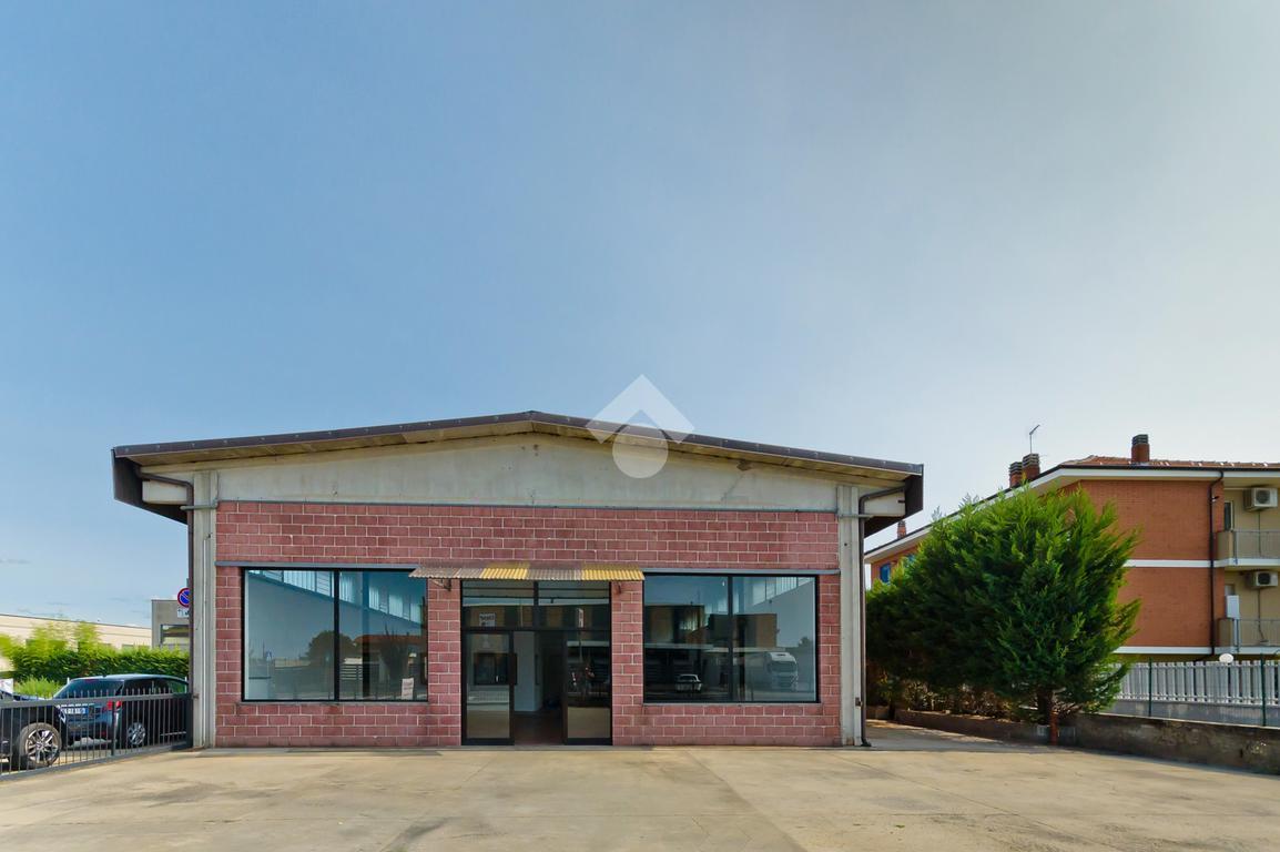 Capannone in affitto a Cherasco