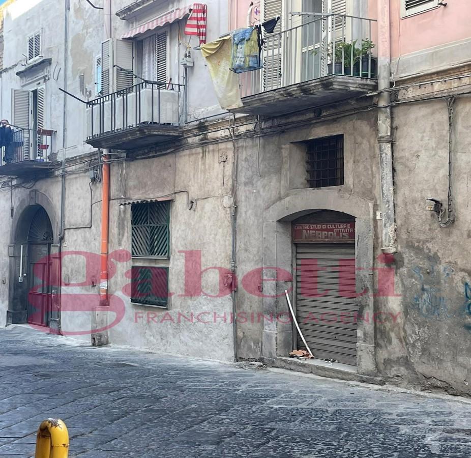 Box in vendita a Torre Annunziata