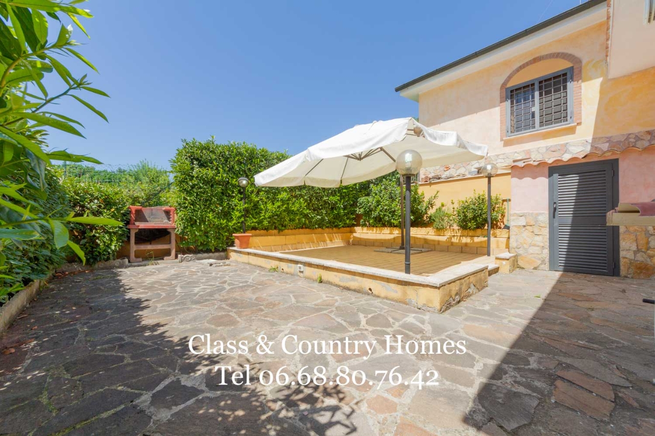 Porzione di villa in vendita a Fonte Nuova