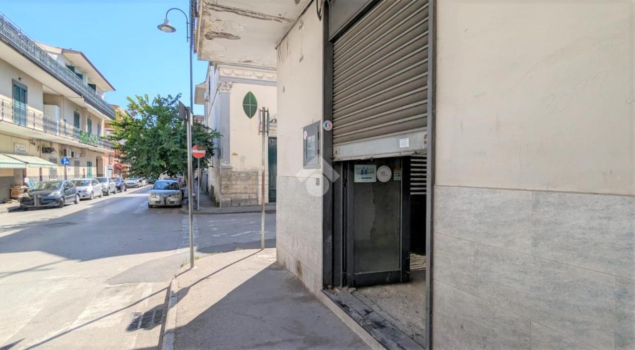 Negozio in affitto a Afragola