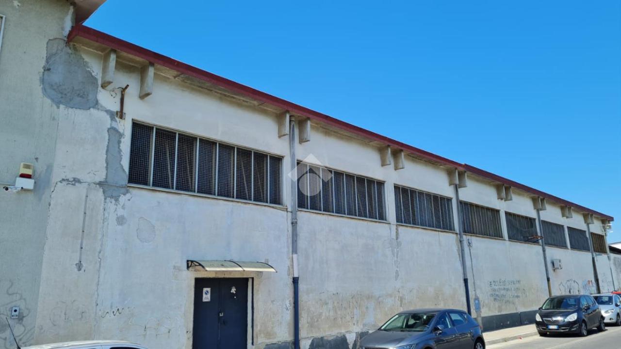 Magazzino in affitto a Frattamaggiore