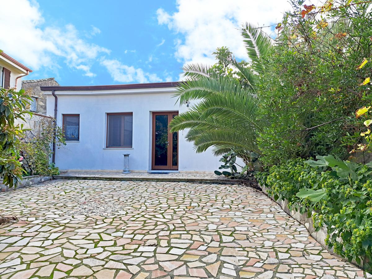 Casa indipendente in vendita a Sanluri