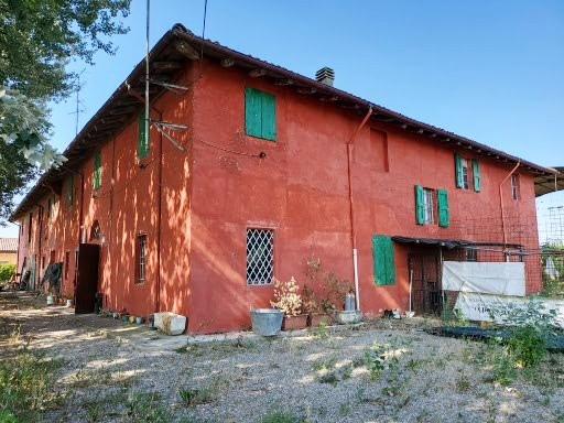 Rustico in vendita a Sant'Agata Bolognese